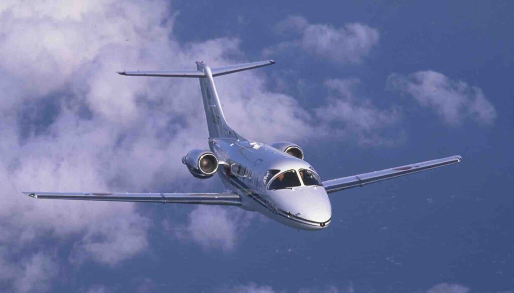 T-5練習機の飛行性能とその珍しいコックピット配置 | 海洋国防アカデミー