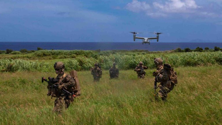 敵地に飛び込む？米海兵隊のEABO構想と自衛隊への影響 | 海洋国防アカデミー