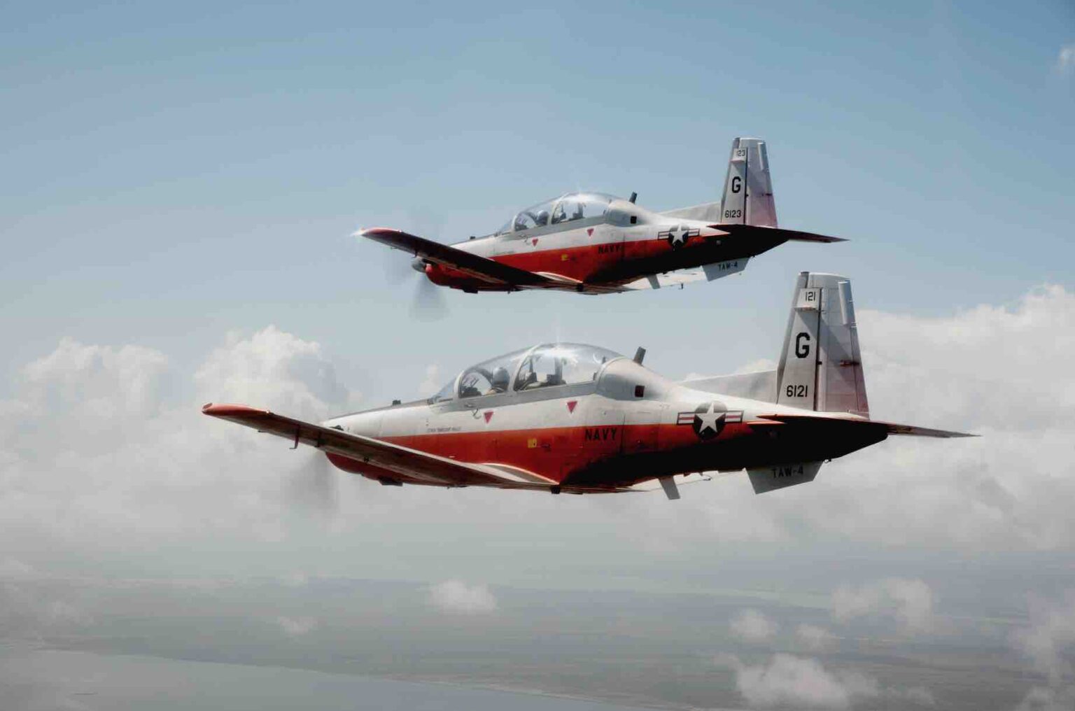 自衛隊も導入！米軍のT-6練習機「テキサンII」とは？ | 海洋国防アカデミー